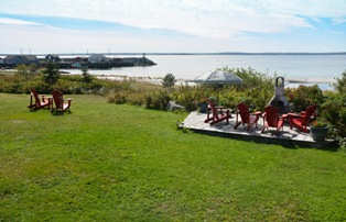 Captain's Quarters | contact us | Hunts Point, Nova Scotia, Canada